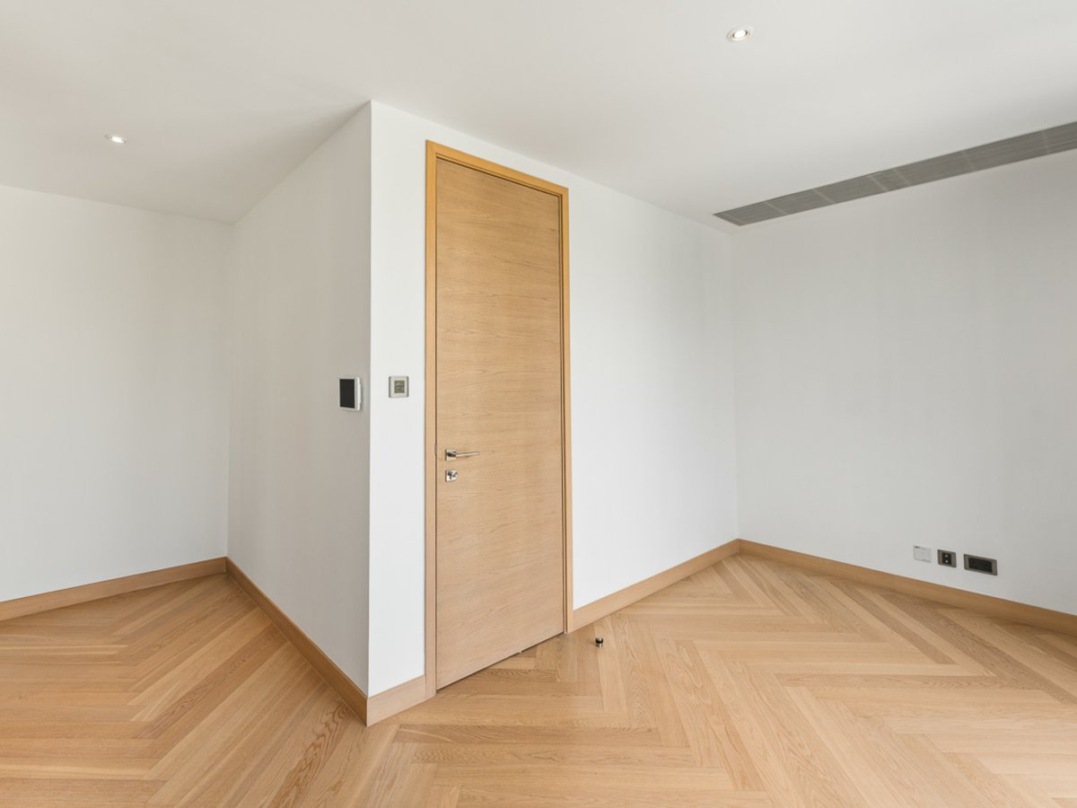 Seaside Castle - Hong Kong Property - Luxury Homes Real Esta