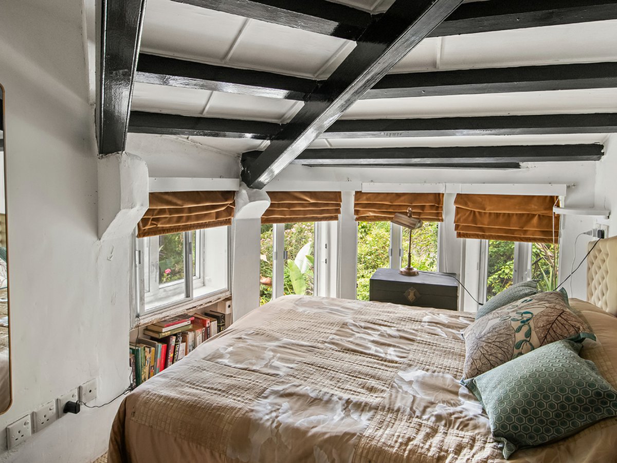 Ngong Ping - Hong Kong Property - Luxury Homes Real Estate A