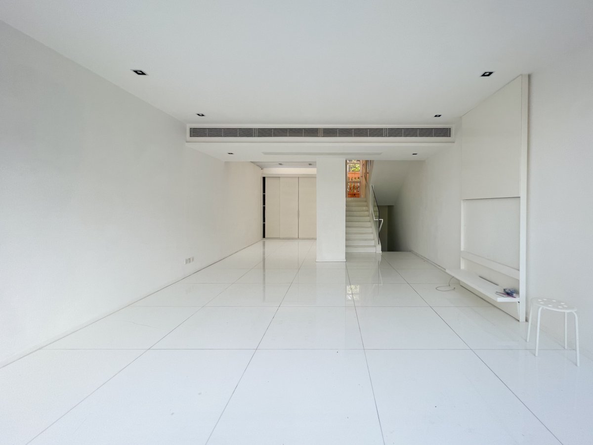 Stanley Court - Hong Kong Property - Luxury Homes Real Estat