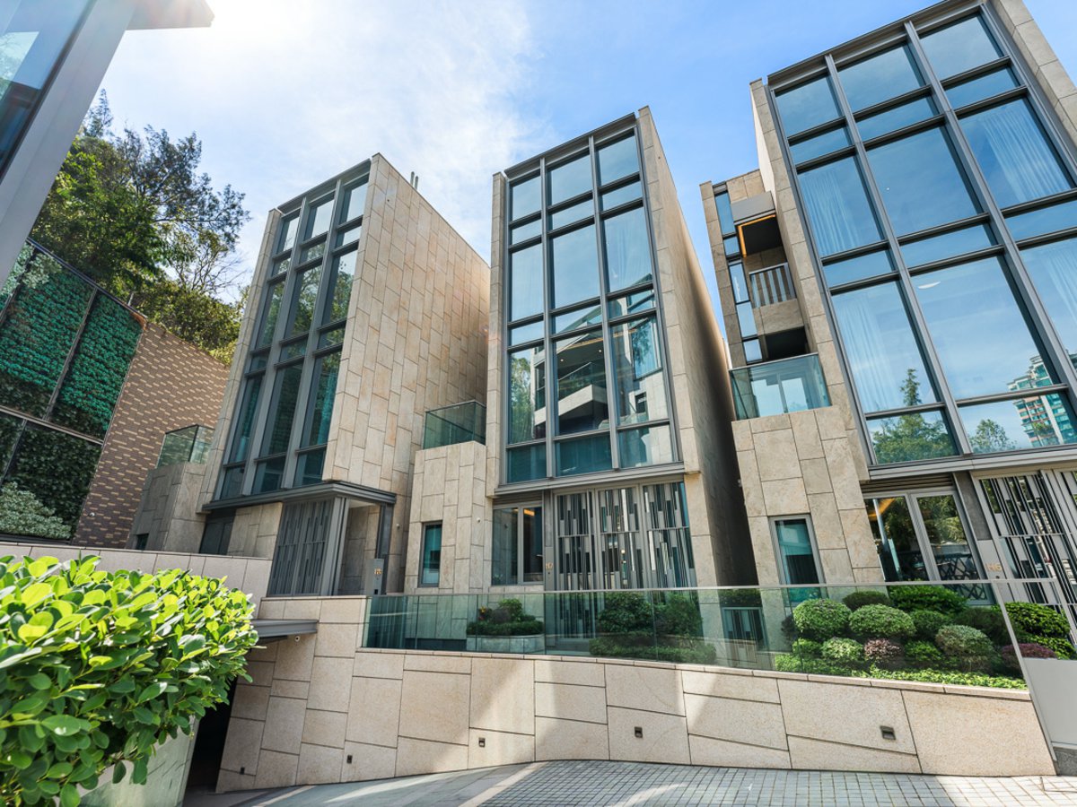 Seaside Castle - Hong Kong Property - Luxury Homes Real Esta